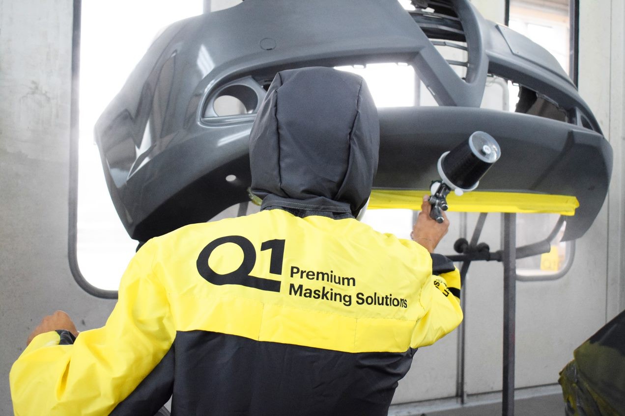 Spray Painting Suit: Protective Gear for a Professional Finish